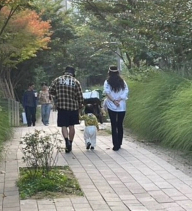 BIGBANG’s Taeyang and Min Hyo Rin Spotted with Their Son in Public, The ...