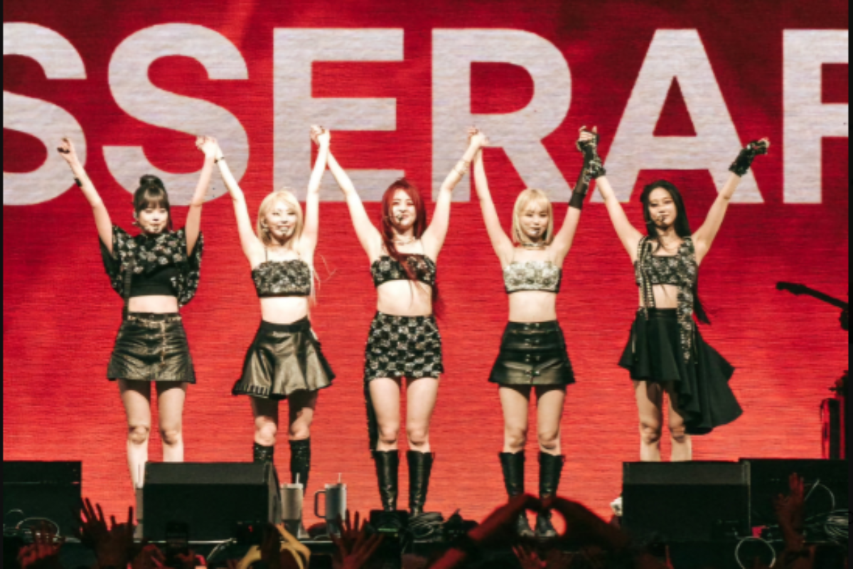 LE SSERAFIM has returned to Korea, still carrying the heat from their ...